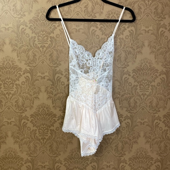 Vintage | Intimates & Sleepwear | Vintage 8s Lace Underwire Teddy Mini ...